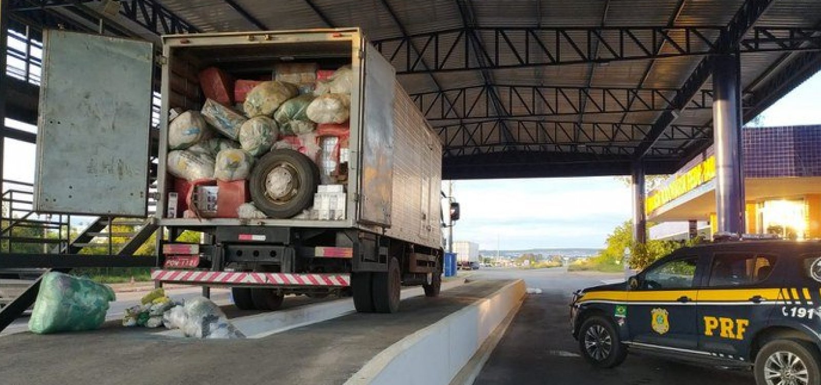 Conquista Prf Apreende 175 Mil Maços De Cigarros Contrabandeados